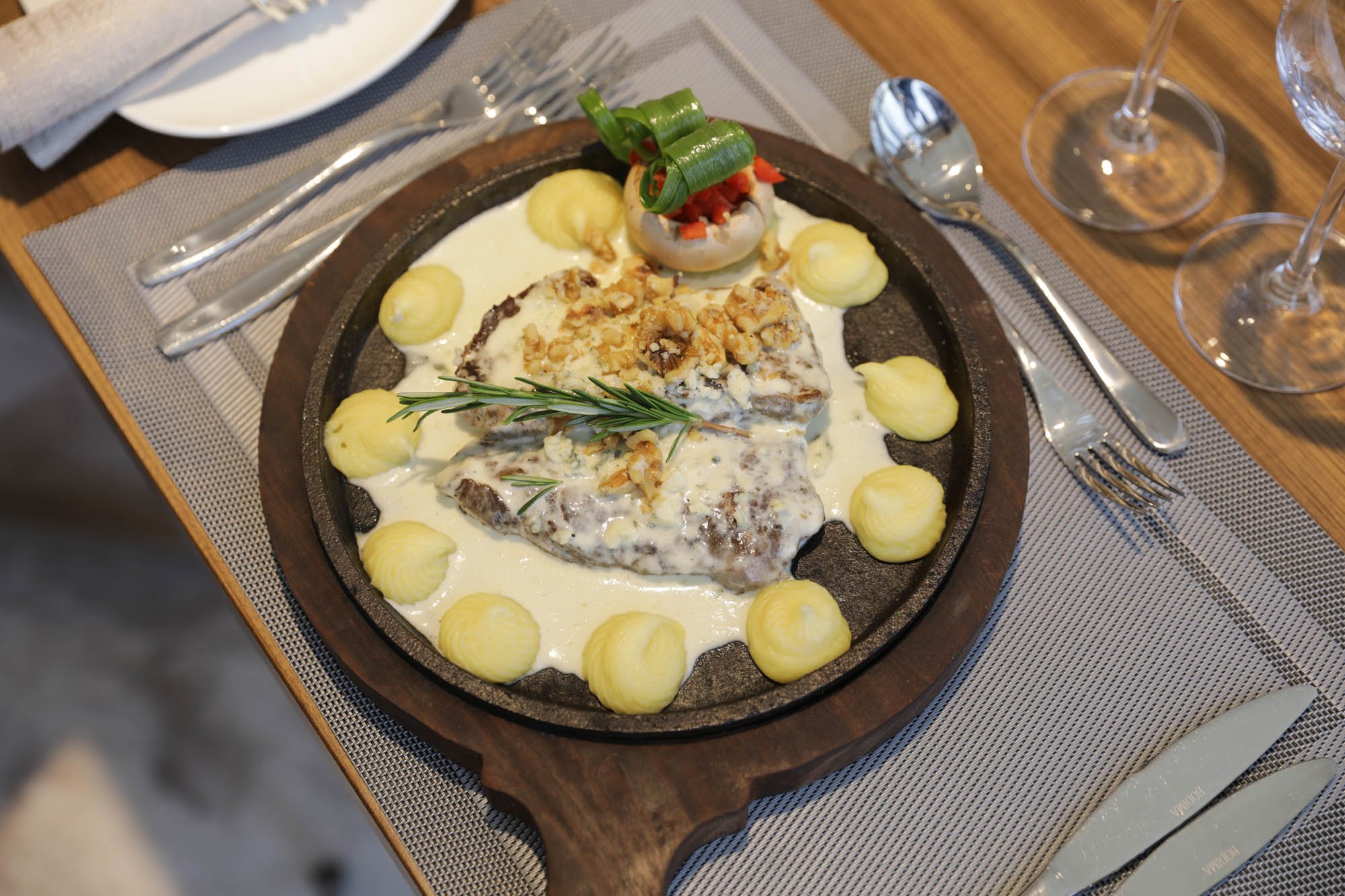 Vip Hotel,Doha,Qatar : Hotel 5 stars in Doha